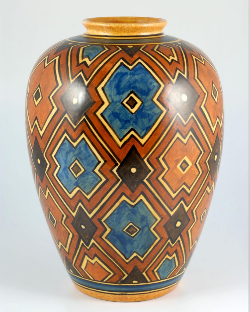 George Clews Ceramics – The Home of Chameleon Ware